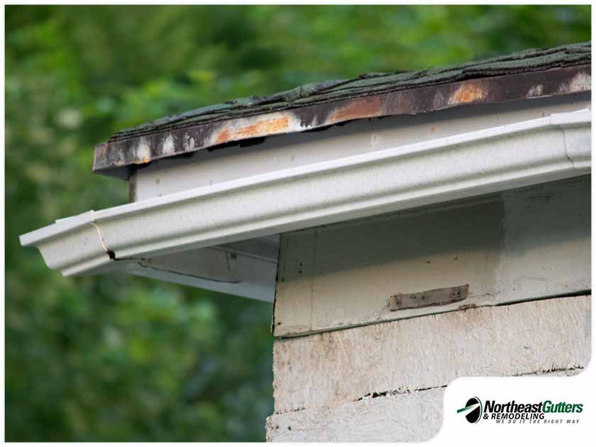 Loose Gutters: Causes and Signs